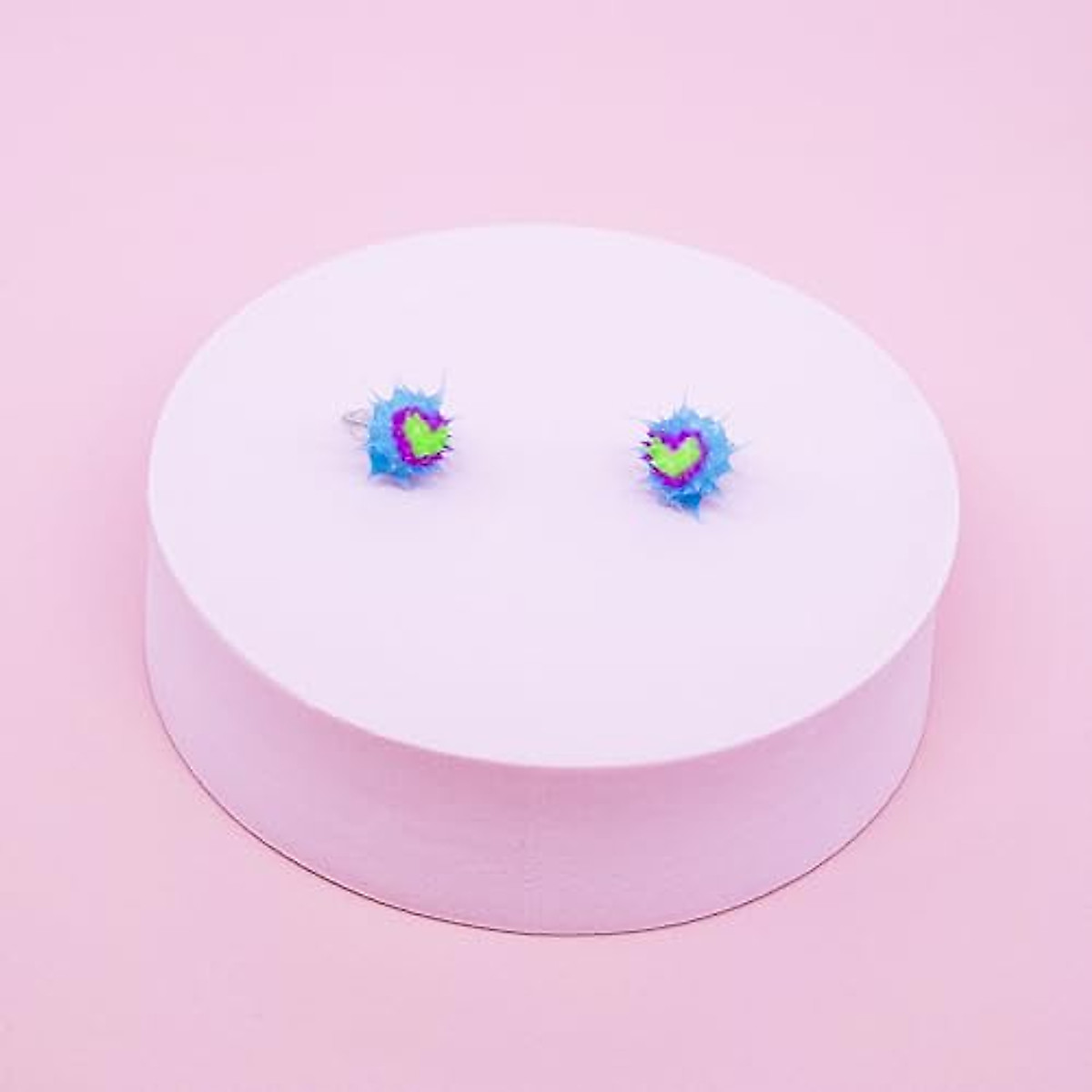 6 Y2K Earrings for Women, Glow in the Dark Silicone Stud Earrings Set, Smiley Face Earring Pack for Teen Girls, Kidcore Alt Girl Aesthetic Jewelry Accessories