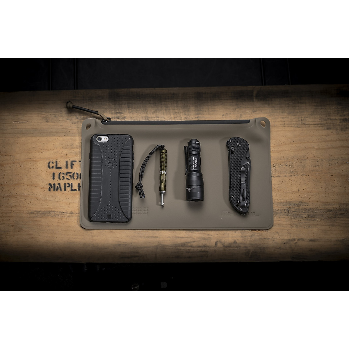 SureFire E1B-MV Backup Flashlights with Dual Output LED with MaxVision Beam Technology, Black