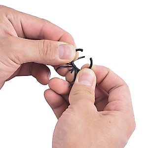 Tanlee 300 Pieces Halloween Plastic Spider Ring Stretch Spider Web Decor Table Scatter Cupcake Topper for Halloween and Spider Themed Party supplies