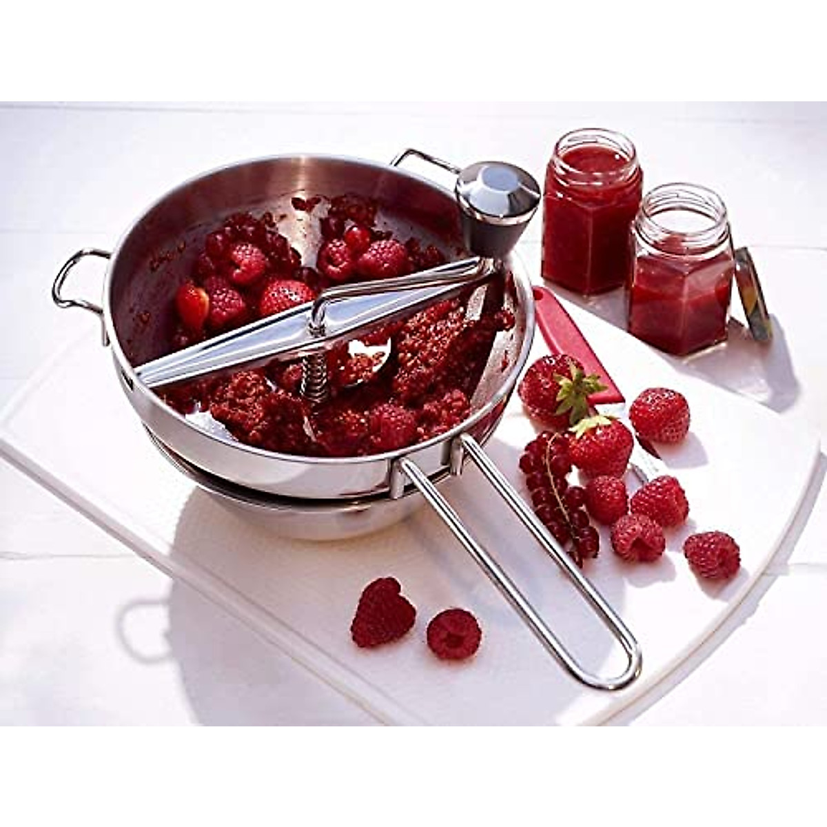 Stainless Food Mill With 3 Grinding Milling Discs&Handle, Durable Bowl Rotary Food Mill for Tomato Sauce, Applesauce, Puree, Mashed Potatoes, Baby Food, 1 Quart Capacity - Dishwasher Safe