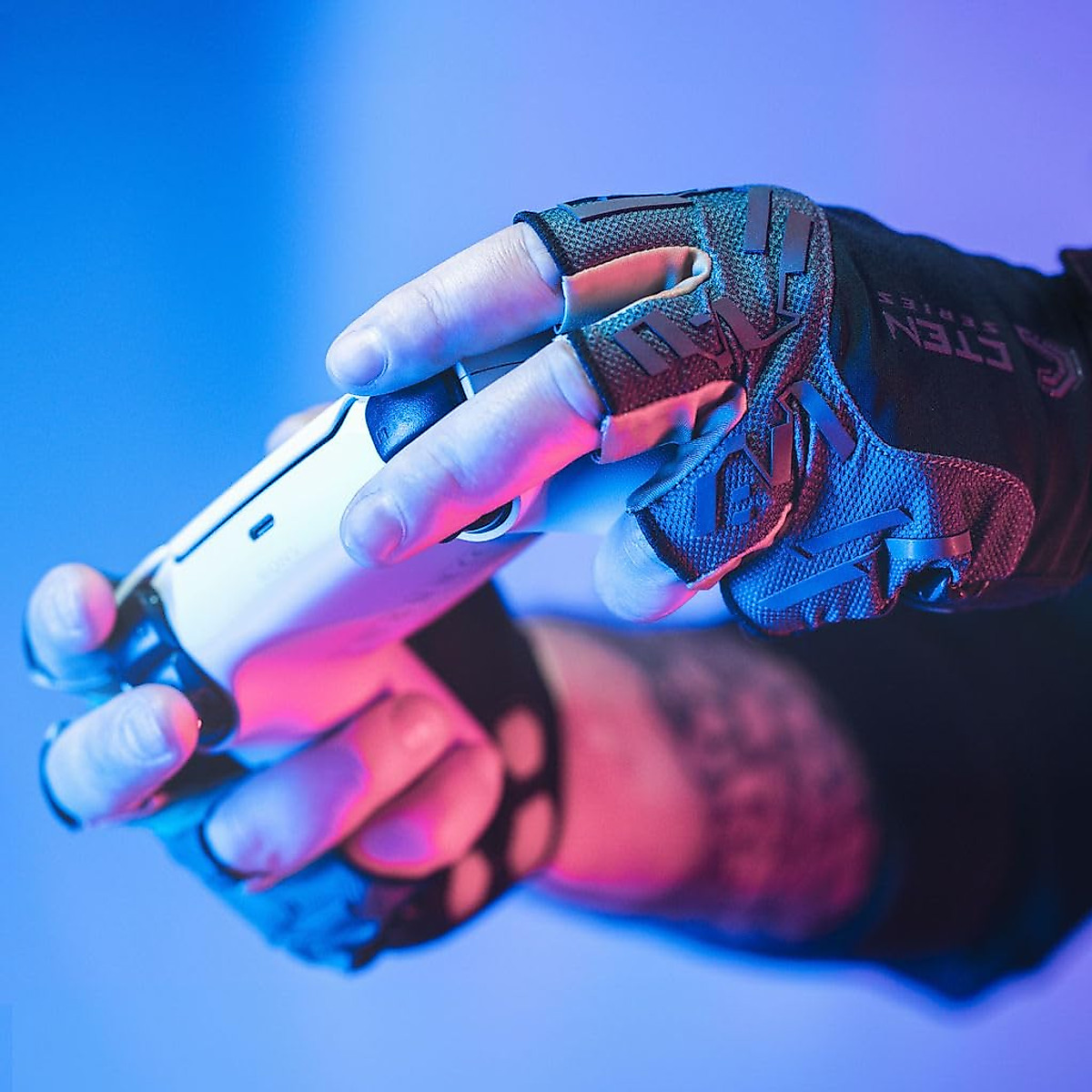 CTEN Series Gaming Gloves - Great Comfort and Grip, Perfect Gaming Gloves for Sweaty Hands, Ideal Gamer Gloves for PC, VR Gloves, Gray-Gold-Large