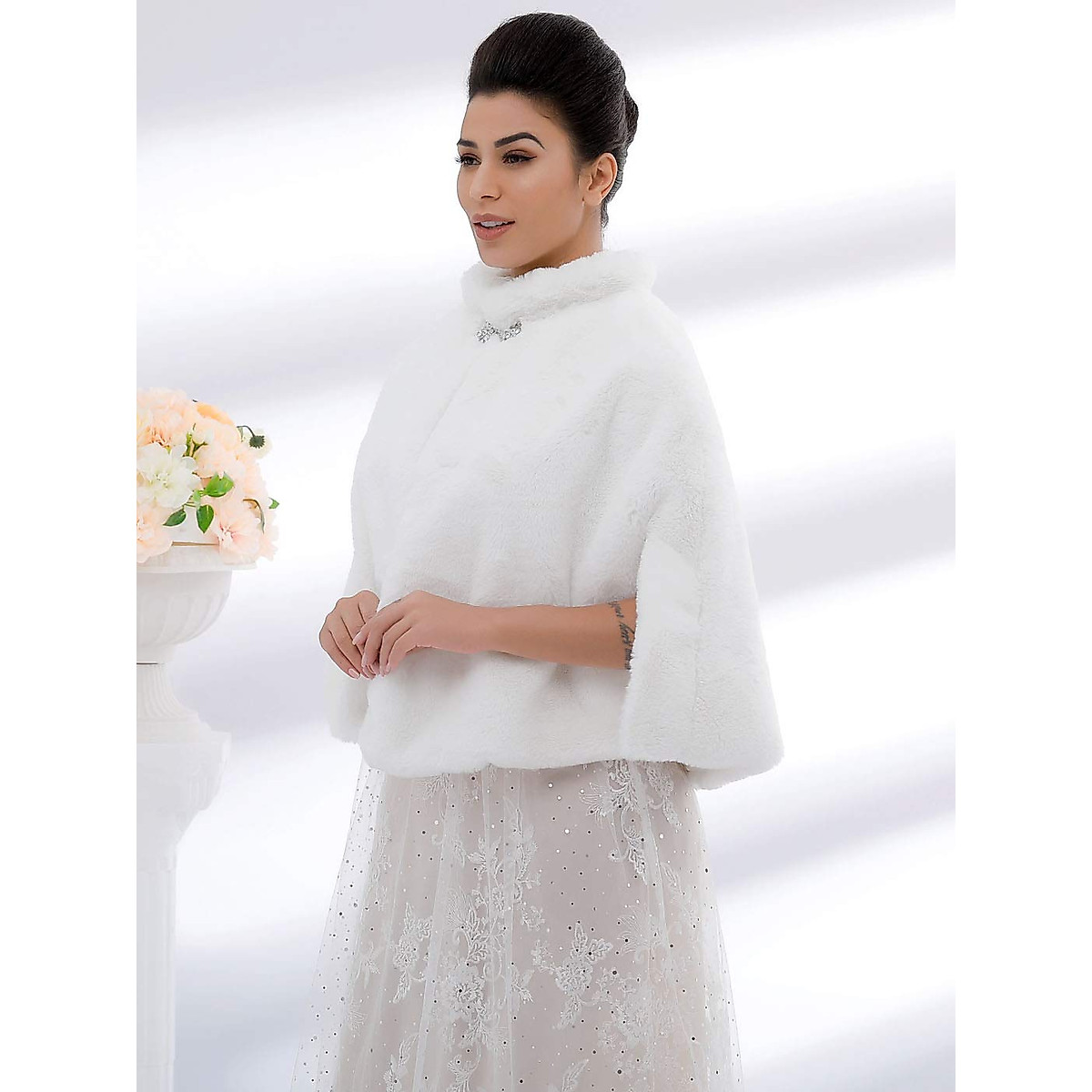 Aukmla Faux Fur Wrap Bridal Wrap Stole Wedding Fur Shrug Faux Fur Cape with Stunning Rhinestones Brooch (White)