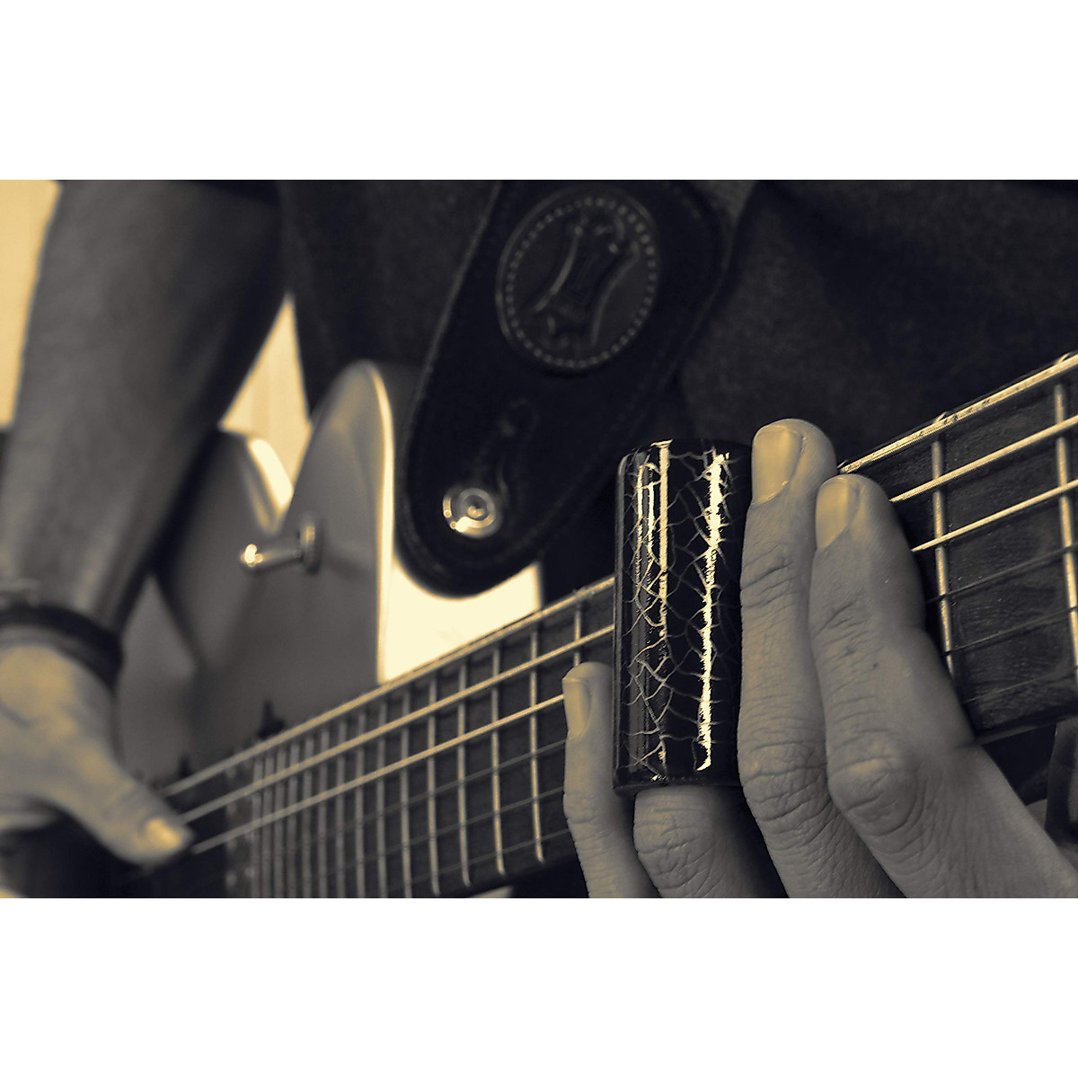 Jet Black Ceramic Guitar Slide (Medium)