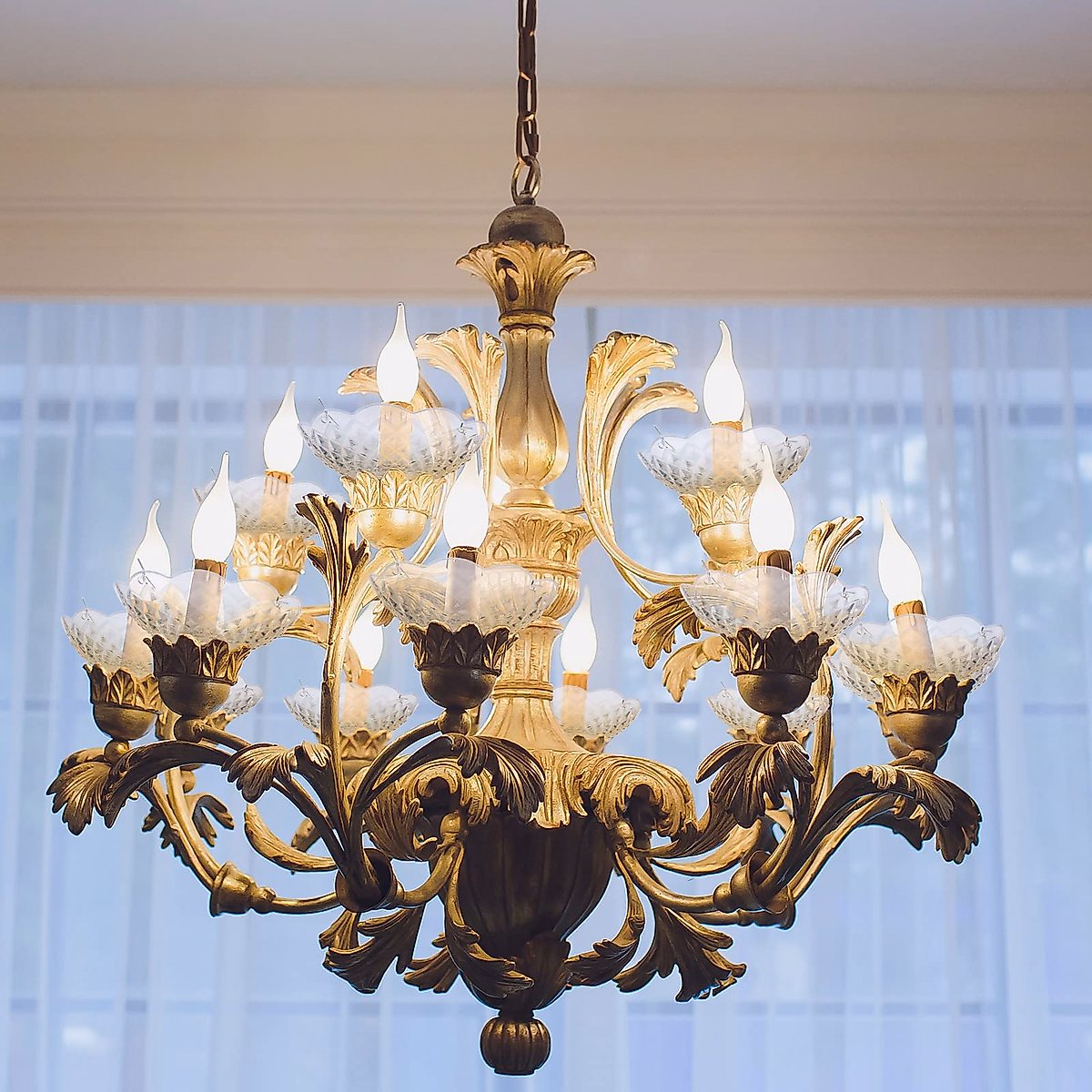 Bonuci 6 Pcs Chandelier Bobeche 4 Side Holes 4 Inch Chandelier Clear Bobeche Lamp Elegant Chandelier Parts Cups for Hanging Chandelier Wedding Birthday Party Decor(Plastic, Classic Style)