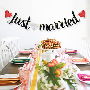 Just Married Banner, Wedding/Engaged Party Decorations, Shining Bridal Shower Banner, Mr And Mrs Romantic Wedding Party, Black Red