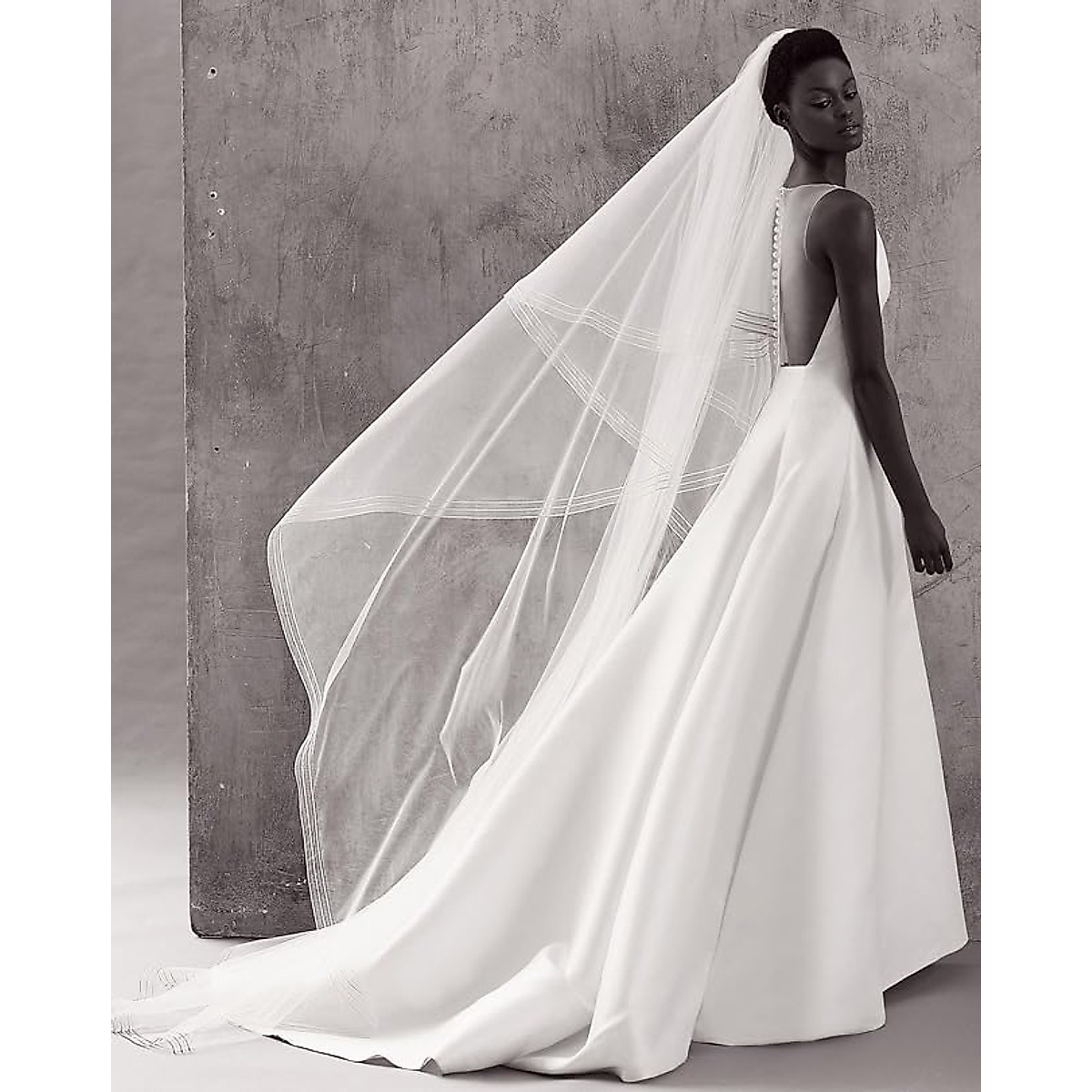 Passat French Lace Short Wedding Veil For Brides Ivory Lace Bridal Veil For Wedding Fingertip Length