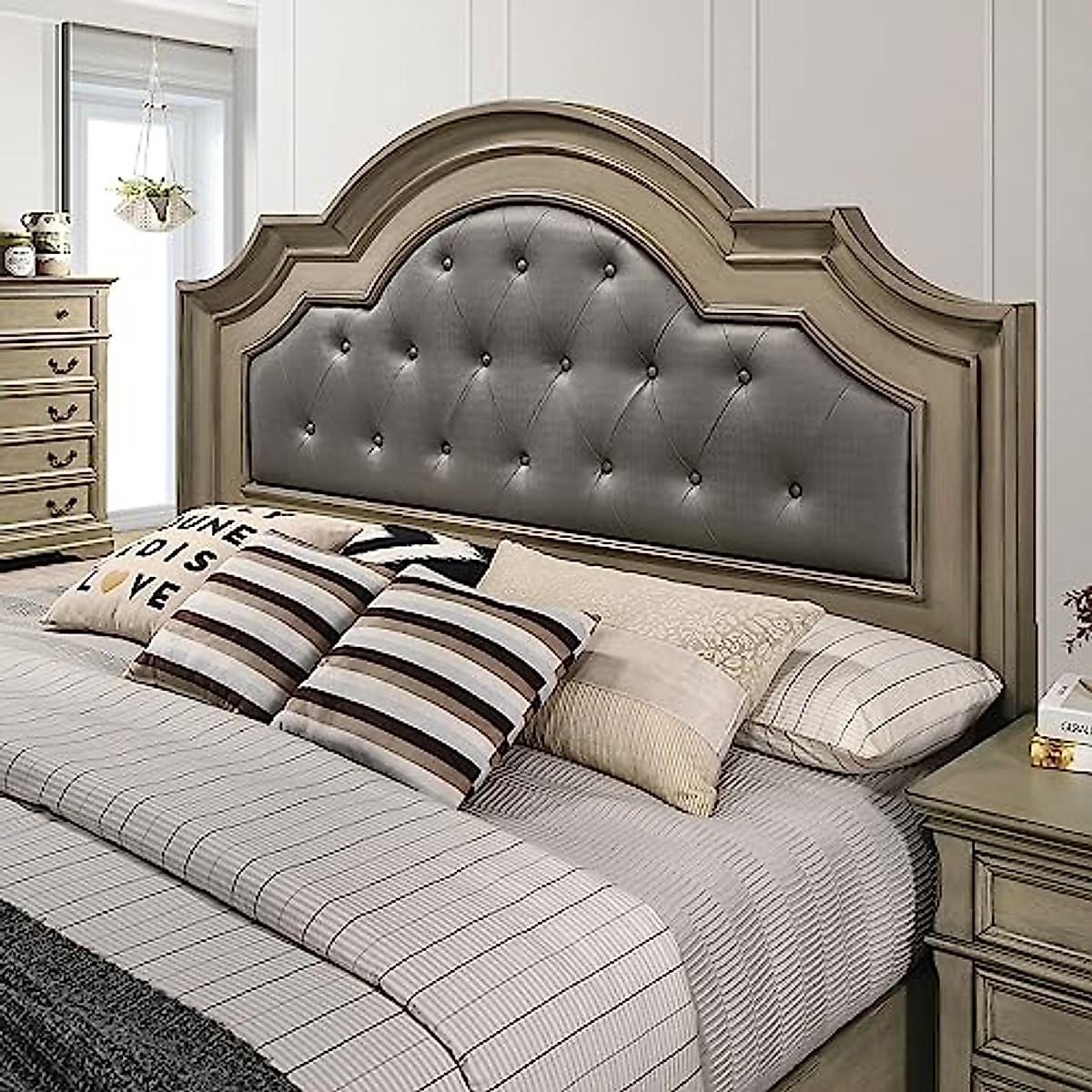 Furniture of America Apollinarius Transitional Wood 3-Piece Set, Tufted Headboard King-Size Bed and 3-Drawer Nightstand for Bedroom, Antique Warm Gray