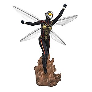 DIAMOND SELECT TOYS Marvel Gallery: Ant-Man & The Wasp: PVC Diorama Figure, 9"