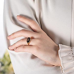 Dearlovey Personalized Birth Flower Ring for Mom/Wife