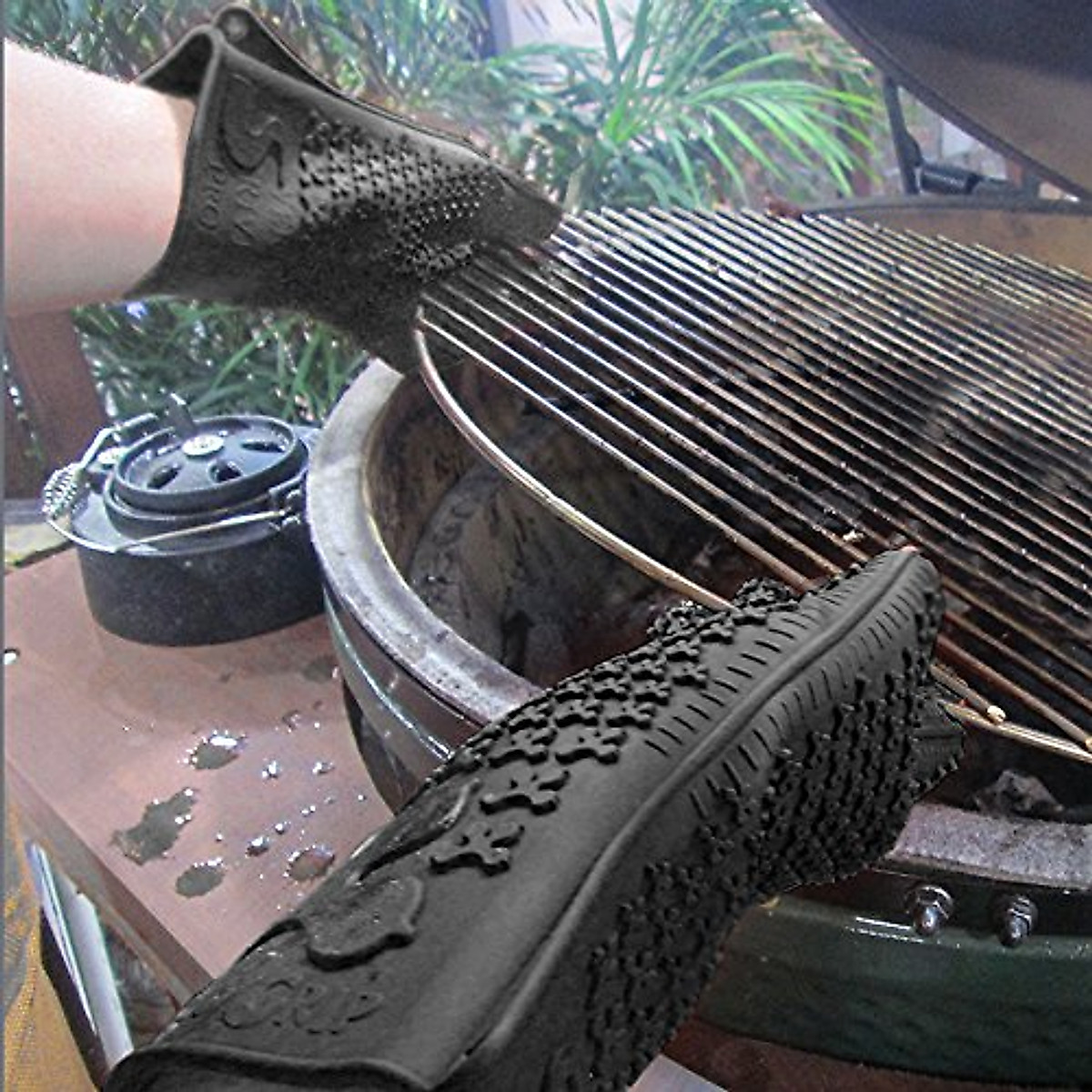 Verde River Products Silicone Heat Resistant BBQ Grilling Gloves - Best Protective Insulated Kitchen - Oven – Grill – Baking - Smoker & Cooking - Waterproof Grip - Replace Potholder & Mitts XL Black