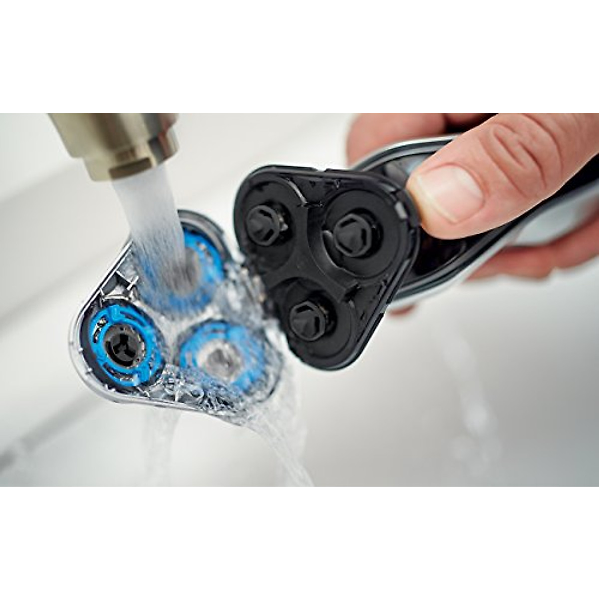 Philips Norelco Electric Shaver 5500 Wet & Dry,S5370/81, with Turbomode and Precision Trimmer