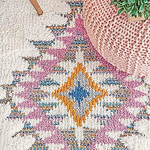 nuLOOM Lila Tribal Moroccan Shag Accent Rug, 2' x 3', White