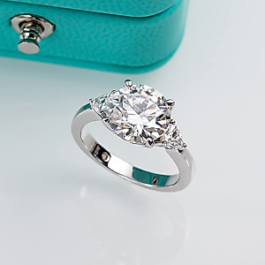 AnuClub 4.6ct Moissanite 3 Stone Engagement Rings D Color VVS1 Round Cut 18K White Gold Plated 925 Sterling Silver Anniversary Wedding Promise Ring, Christmas Gift for Women 6