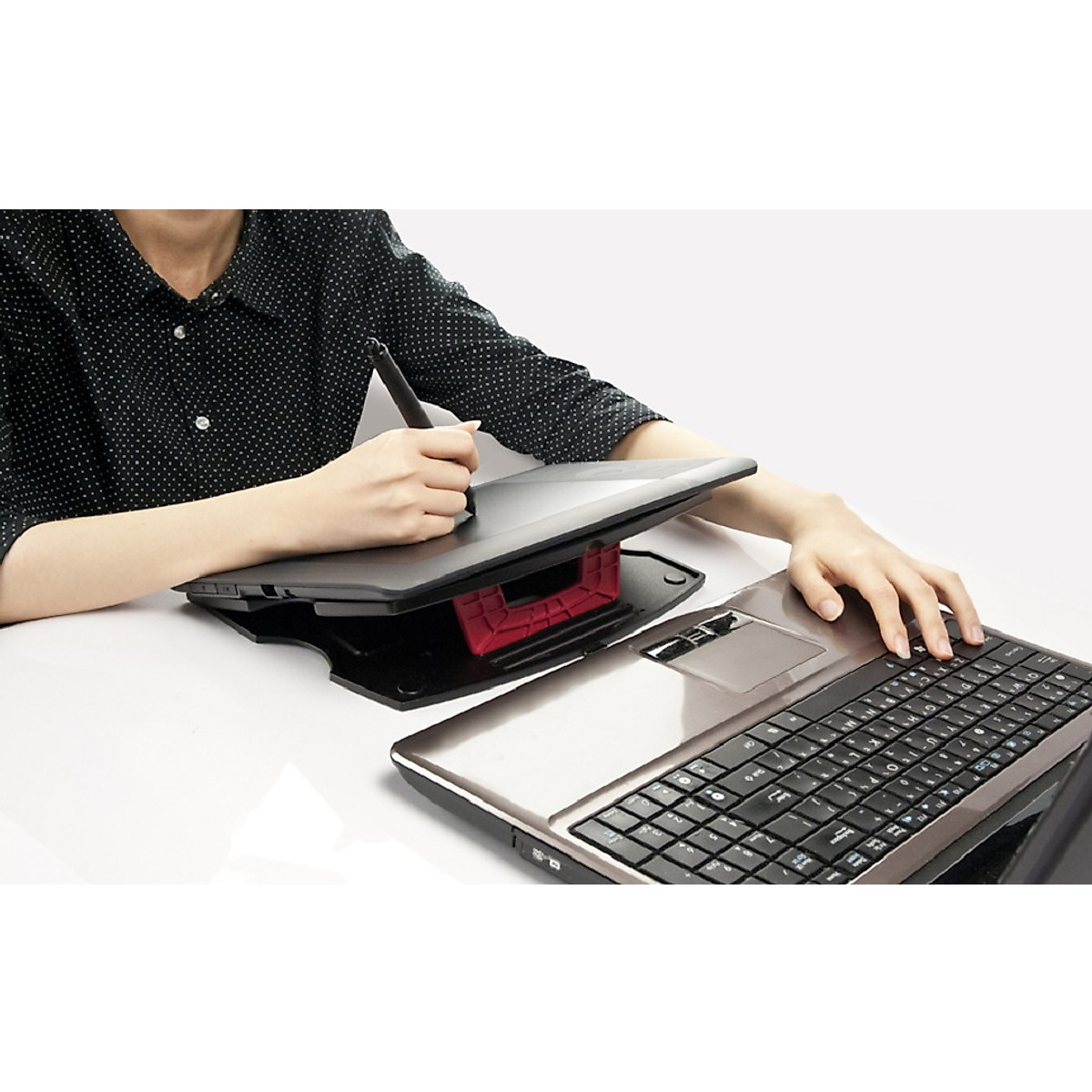 MAX SMART Universal Drawing Tablet Stand, Adjustable Compatible with Artisul, iPad Pro, Wacom, Cintiq, Huion, XP-Pen