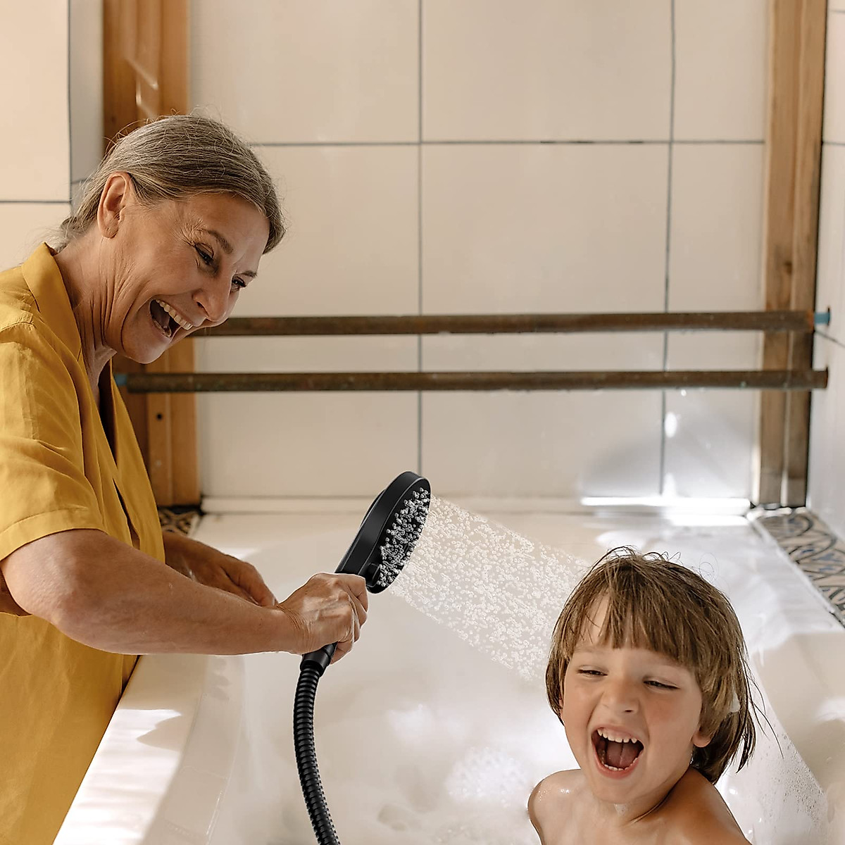 SR SUN RISE Magnetic Shower Faucet with Handheld Sprayer 2-in-1 Dual Shower Head with 8-Spray Hand Held Shower Wand and ON/OFF Switch for Saving Water 1.8 GPM Shower Combo, Matte Black