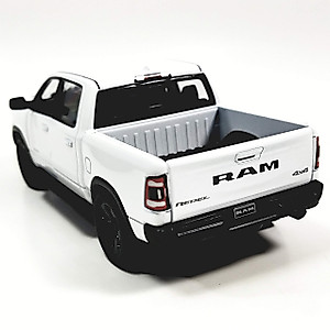 Kinsmart 2019 White Dodge Ram 1500 Pickup Truck1/46 O Scale Diecast Truck