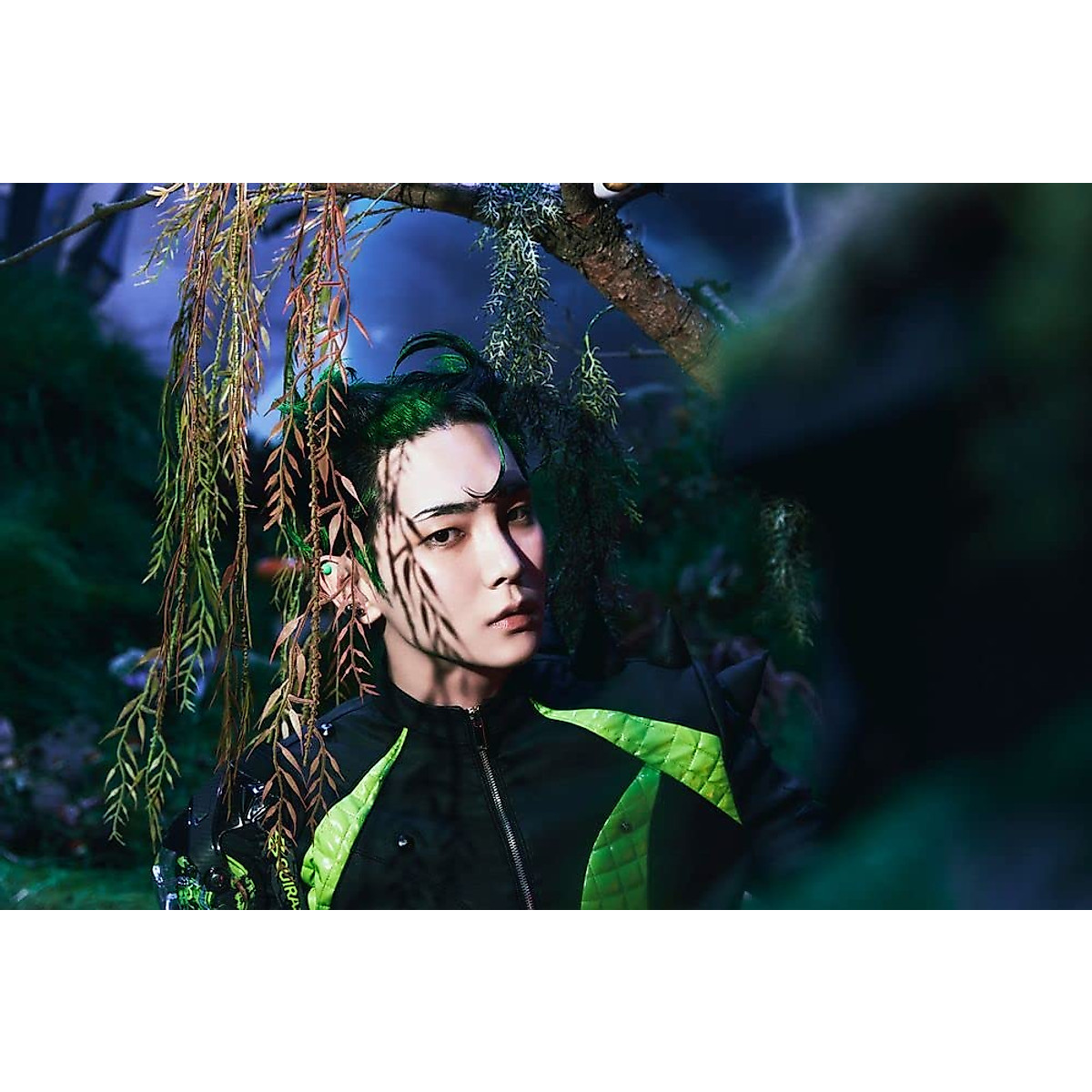 Dreamus SHINEE KEY Gasoline 2nd Album VHS Version CD+Folding Poster On Pack+Booklet+Postcard+Collector Card SET+Photocard+Tracking, BLUE