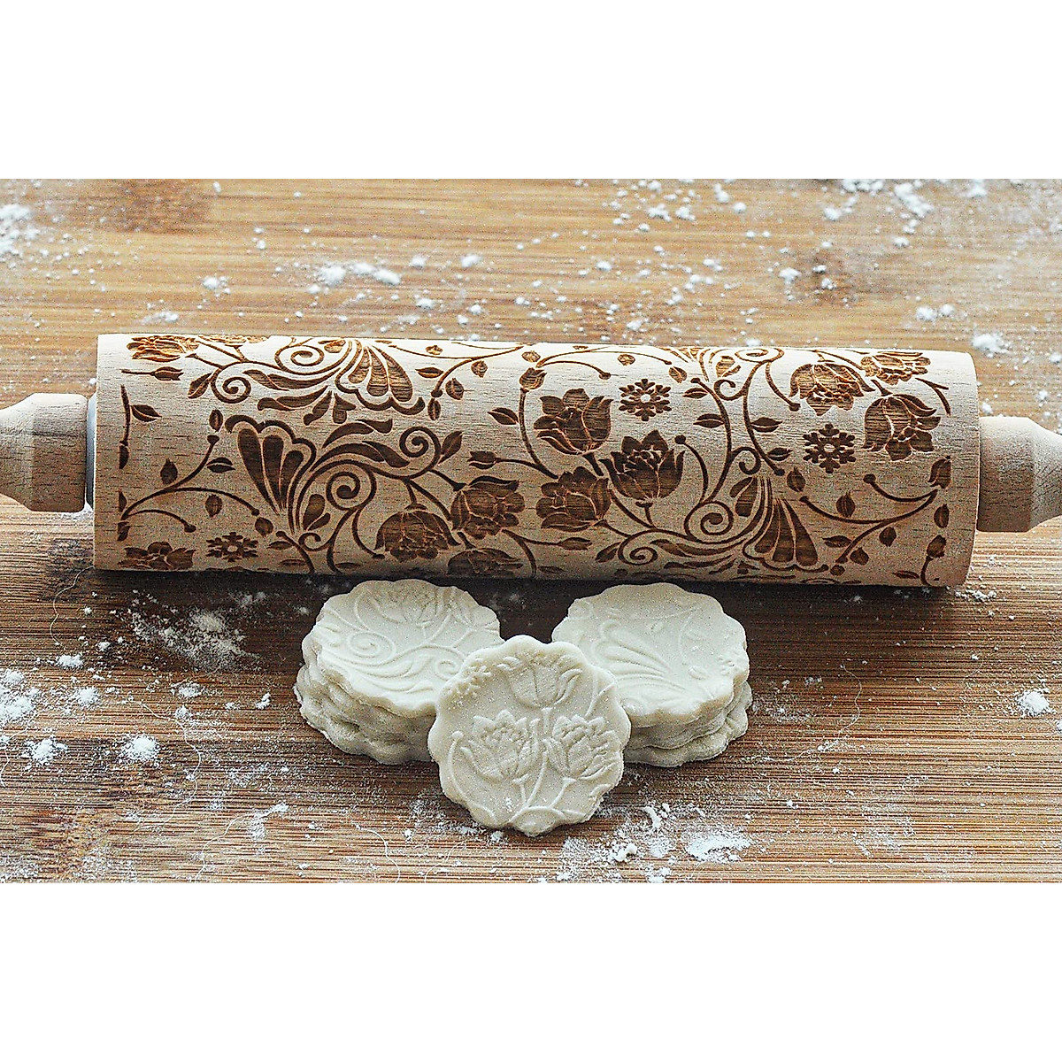 Cosybeau Embossed Rolling Pins for Christmas Baking, 17 inch Large Wooden Roller Pin with Designs Pattern, Best Gift for Wedding, Holiday, Mother, Friends (Lotus)