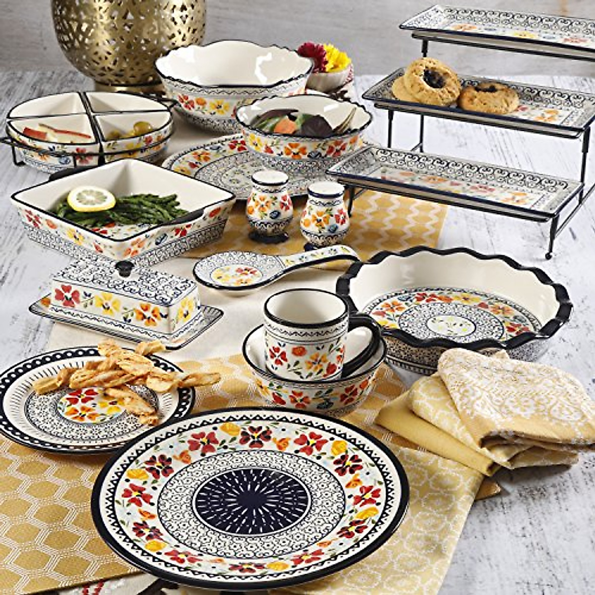 Laurie Gates by Gibson Hand Painted Luxembourg Dinnerware Set, Service for 4 (16pcs), Floral