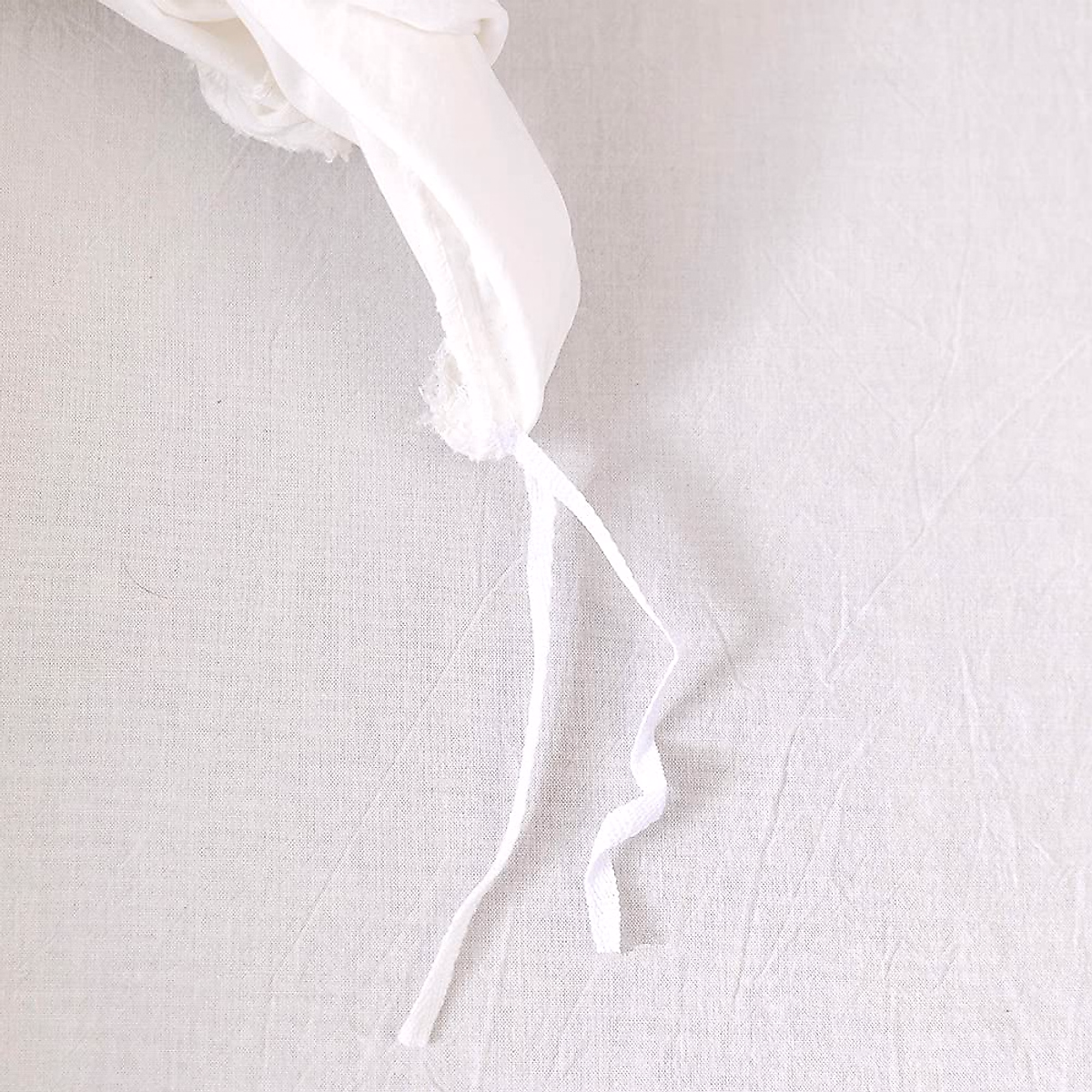 Slumber Dream White Duvet Cover Tufted Queen Size Bedding Cover Sets 2 Pieces Women White Tufted Boho Comforter Cover Set Soft and Embroidery Shabby Chic Tufts Bedding Cover Sets for All Seasons