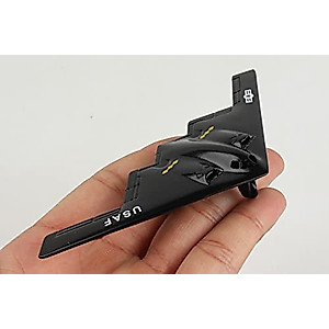 Daron Worldwide Trading Runway24 B-2 Vehicle, Black