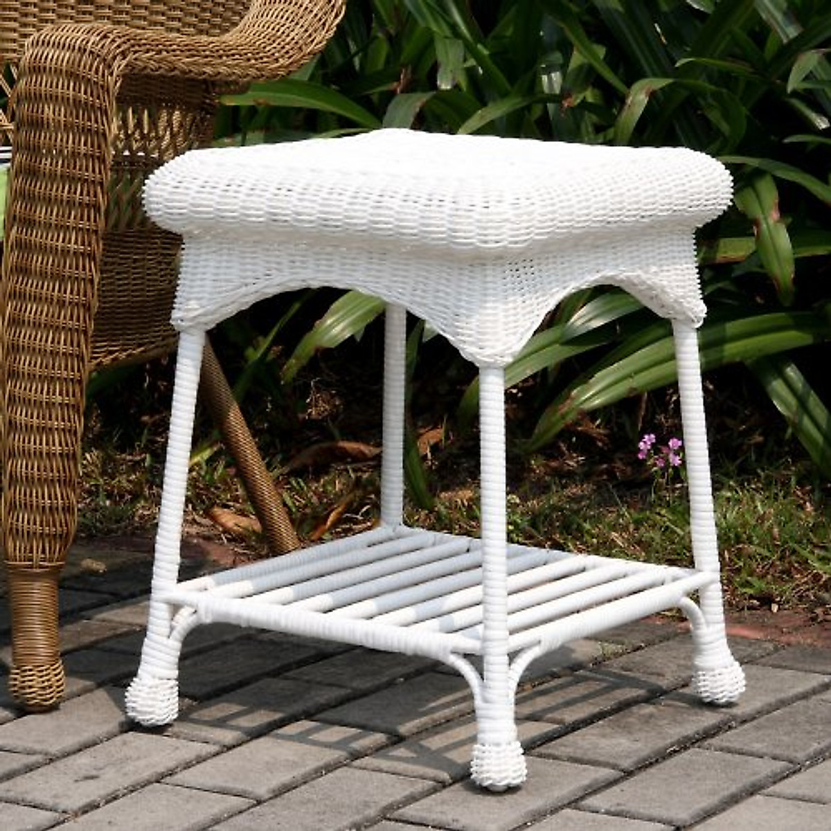 Wicker Lane Outdoor White Wicker Patio Furniture End Table