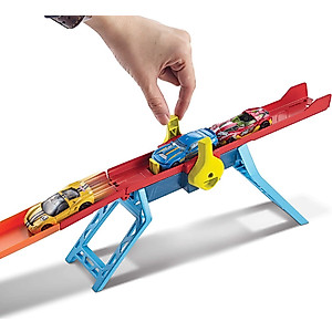 Hot Wheels Track Builder Unlimited Power Boost Box Compatible id Four Plus Builds 20 feet of Track Gift idea for Kids 6 7 8 9 10 and Older