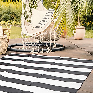 Pcinfuns Plastic Straw Rug,Patio Rugs RV Camping Rug Reversible Mat,6'x9' Large Floor Mat and Rug for Outdoor,Black and White Stripes