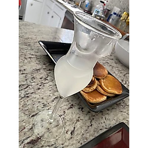 Ruoxian 2 PCS Feminine body Wine Glasses Novelty Champagne Goblet Crystal Glasses Cocktail glasses for Birthday Wedding Home Restaurant Bar Party Decoration (2 pcs)