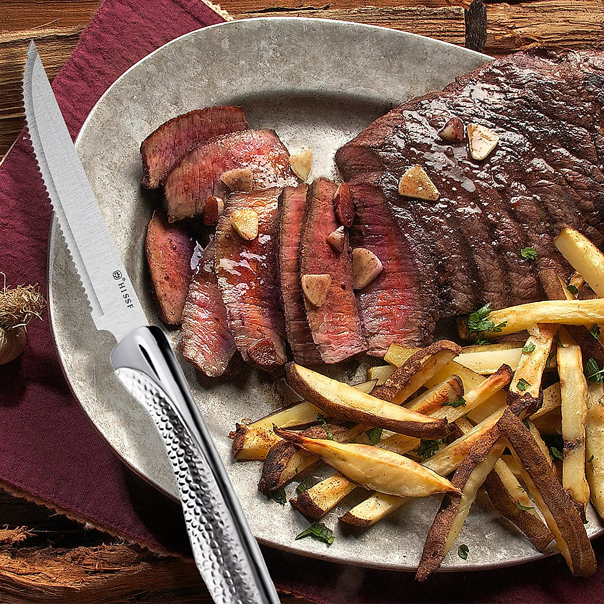 HISSF Steak knives Set of 8,Serrated Stainless Steel Sharp Blade Flatware Steak Knife Set,Unique Hammered Pattern Hollowed Handle,4.5 In,Dishwasher Safe