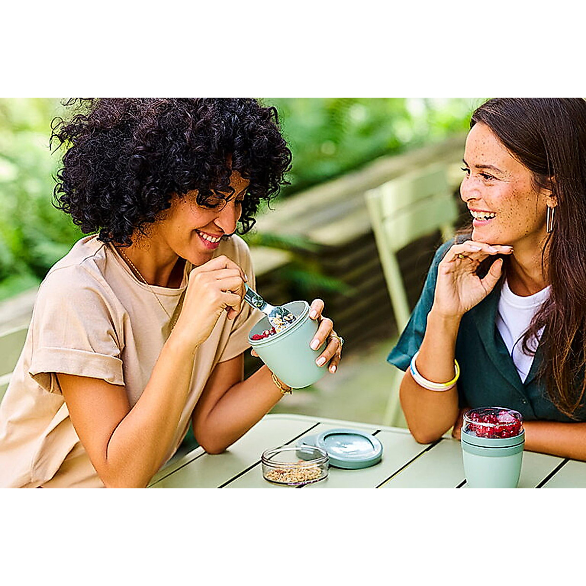 Mepal overnight oats jar - Practical Yoghurt Cup & Muesli Cup - Separate Compartments for Yoghurt & Muesli - Suitable for Freezer, Microwave & Dishwasher - 500 ml + 200 ml - Nordic Black