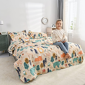 Junsey Kids Quilt Full/Queen Size Bear Bedding Set,3Pcs Forest Tree Bedspread Animals Coverlets, Lightweight Reversible Cartoon Bedspread Deer Owl Bedding Pillow Shams