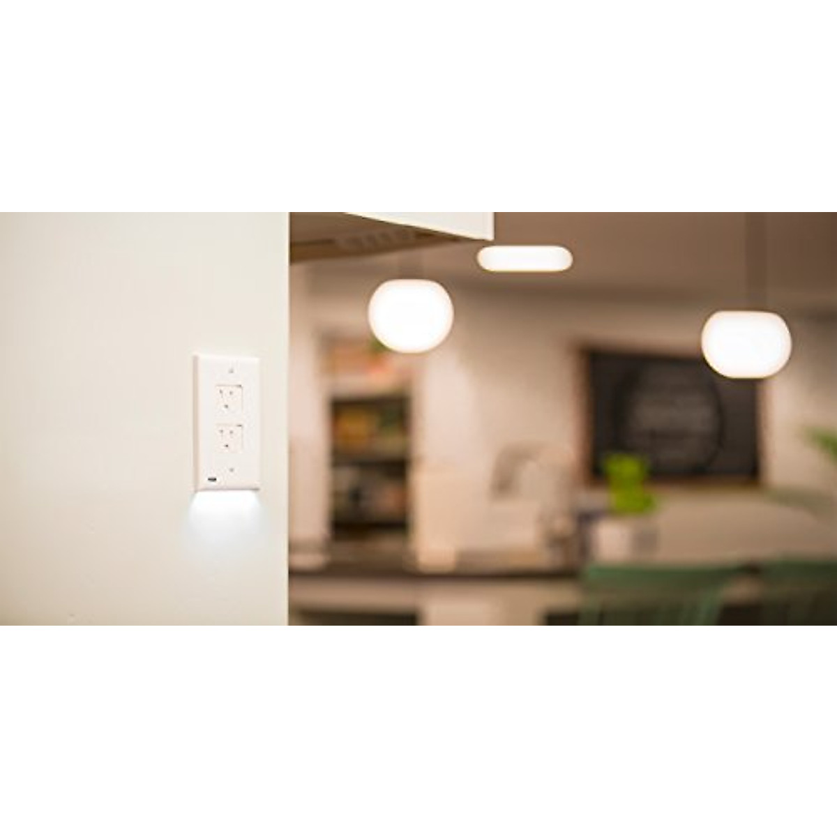 SnapPower 3 Pack SafeLight [for Décor Outlets] - Self-Closing Safety Cover Plate with LED Night Light - Child-Proofing Wall Plate Helps Protect Baby from Electrical Shock - (Décor, White)