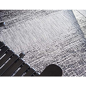 Unique Loom Outdoor Modern Collection Area Rug - Ombre (4' 1" x 6' 1" Rectangle, Charcoal Gray/ Ivory)