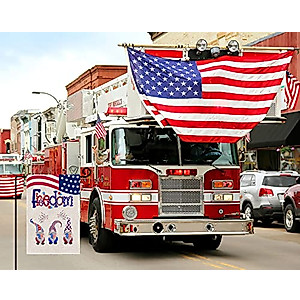 ITNOTC Garden Flags Patriotic, American flag American Gnome God Bless Freedom Independence Day Memorial Day Yard Decor Welcome House Flag Vertical Burlap Yard Flags for Outdoor Decorations 12 x 18 Inch
