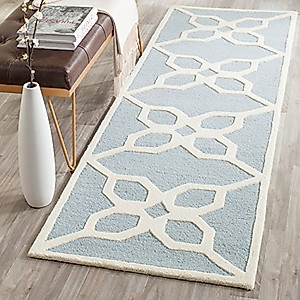 SAFAVIEH Cambridge Collection Area Rug - 8' x 10', Blue & Ivory, Handmade Geometric Wool, Ideal for High Traffic Areas in Living Room, Bedroom (CAM722B)