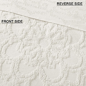 Madison Park Laetitia Lightweight 100% Cotton Quilt Set, Breathable Chenille Tufted, Shabby Chic Boho Medallion Design, Sham, Floral Ivory w/ Tassels, King/California King (104 in x 92 in) 3 Piece