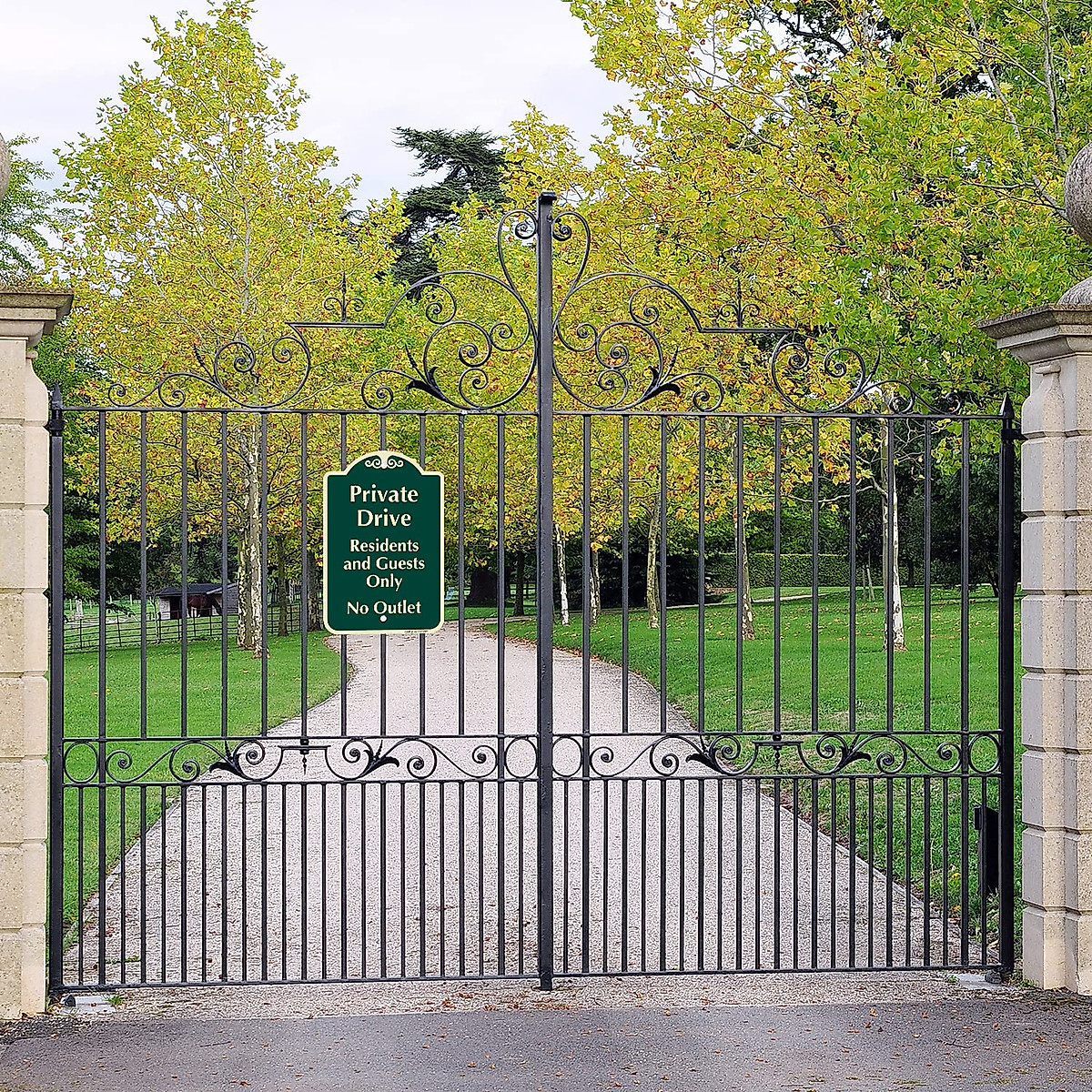 SmartSign Designer "Private Drive - Residents And Guests Only, No Outlet" Sign, 12" x 18", 120 mil Aluminum Composite (ACM) with Overcoat, Engineer Grade Reflective, Green, Made in USA