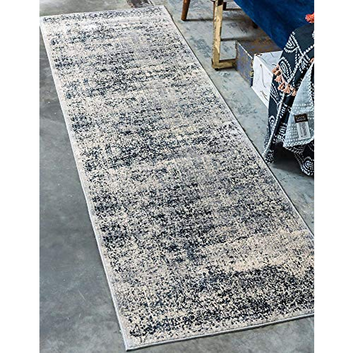 Unique Loom Chateau Collection Distressed, Textured, Vintage, Border, Rustic, Traditional Area Rug, 2 ft 2 in x 6 ft 7 in, Navy Blue/Beige