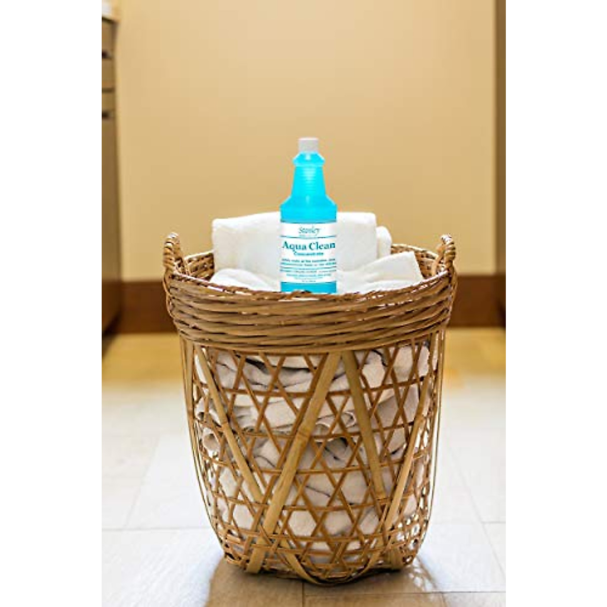 Stanley Home Products Aqua Clean Concentrate - Delicate Laundry Detergent - Gentle Formula Effectively Cleans Tough Stains in Minutes Protects Fine Wool Knits and Other Fabrics Wash Up to 64 Loads