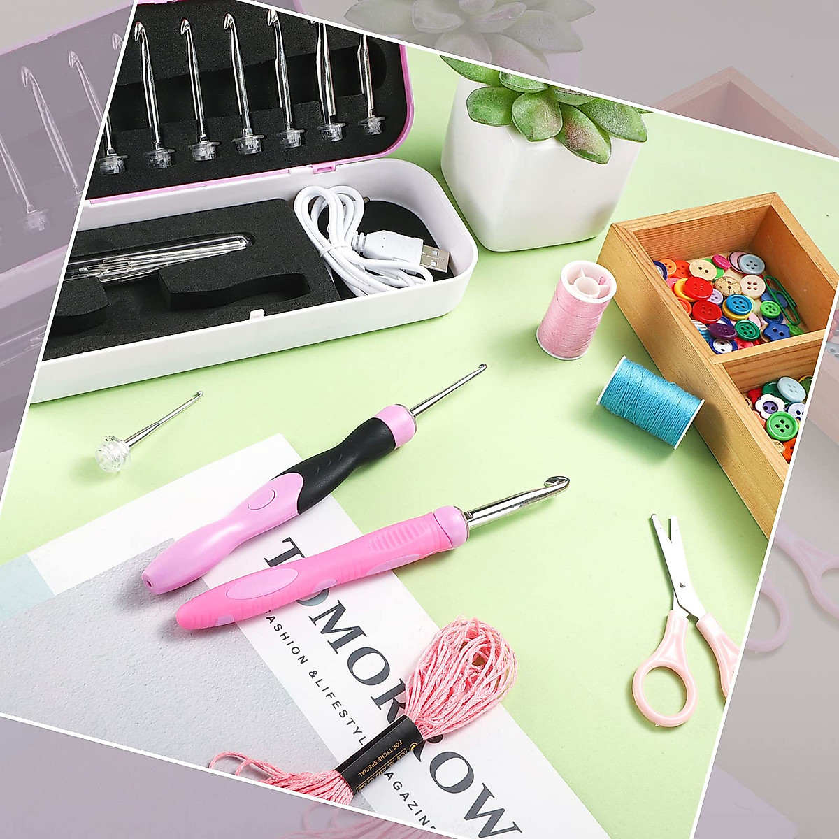 Lighted Crochet Hooks Set USB Rechargeable Crochet Hook with Light Metal 2 mm to 8 mm 12 Size Interchangeable Heads Light Large Eye Blunt Needle with Case for DIY Craft Supplies Beginner Yarn Knitting