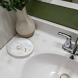 VINCOMIC Initials Ring Dish Jewery Tray with Personalized I-Monogrammed Gifts Wedding Engagement for Women Friends sister,Ceramic White