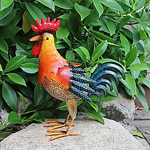 Solar Animal Garden Decor,Rooster Outdoor Statue Metal Yard Art for Lawn Ornaments Backyard Flowerbed Pathway Decoration