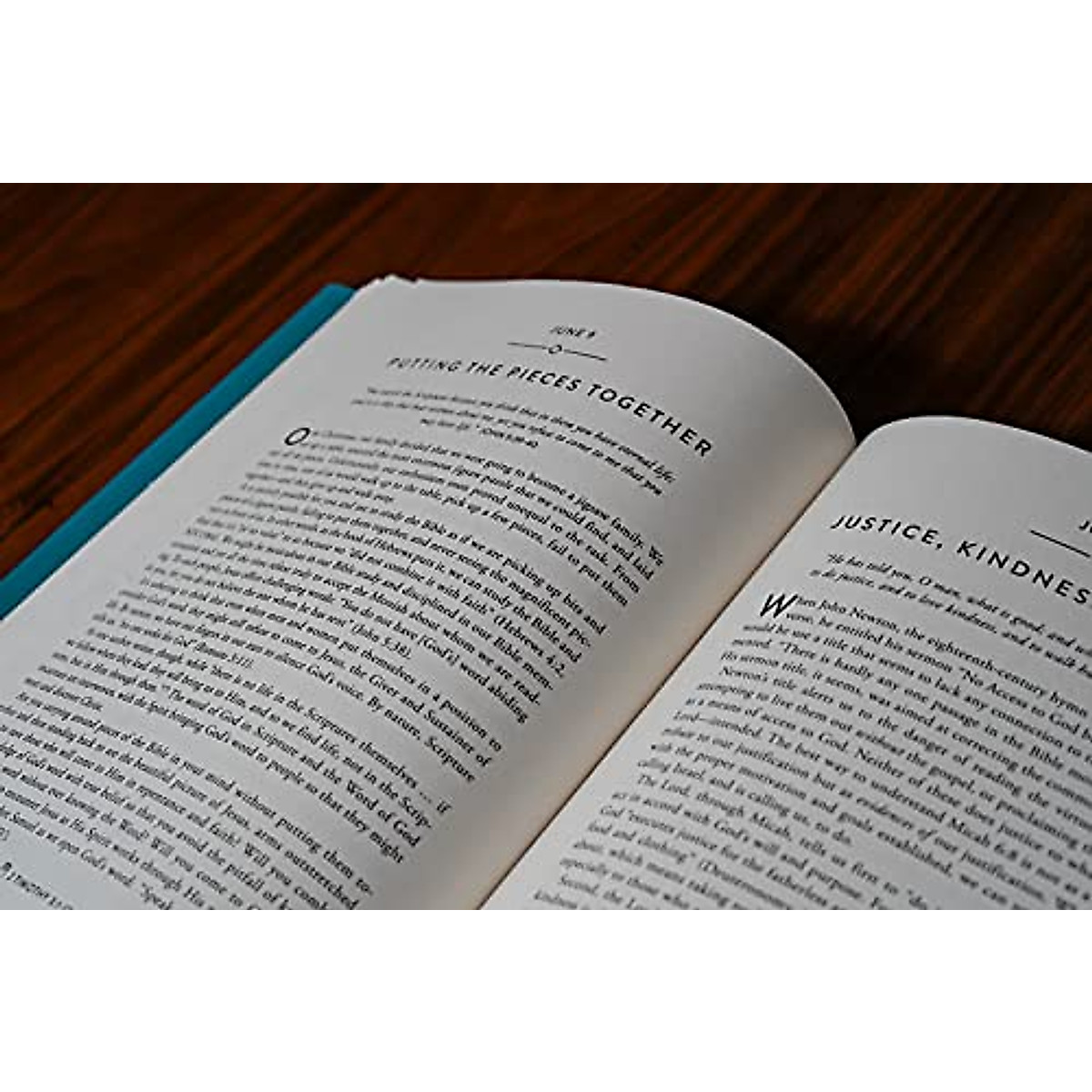 Truth for Life: 365 Daily Devotions (A Gospel-Saturated Gift Devotional for the Entire Year - Includes a Yearly Bible Reading Plan, Durable Cover, and Ribbon Marker)