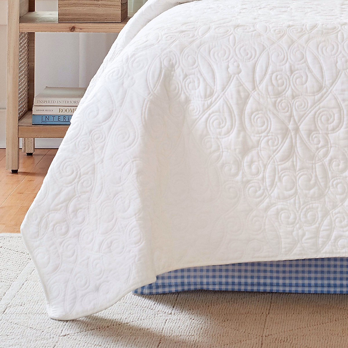 Laura Ashley Felicity Collection Quilt Set-100% Cotton, Reversible, All Season Bedding with Matching Sham(s), Pre-Washed for Added Softness, Queen, White