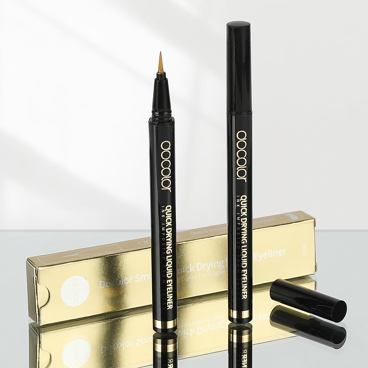 Docolor Waterproof Eyeliner Pen Super Slim Liquid Eyeliner Eye Liner Gel (Gold)