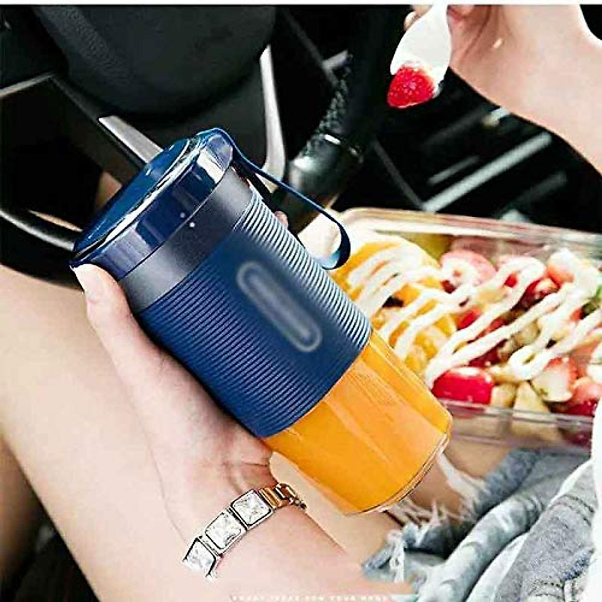 Mini Juicer Electric USB Smoothie Blender Fruit Fast Food Processor Portable Blender Electric Juicer (Color : Blue) (White)