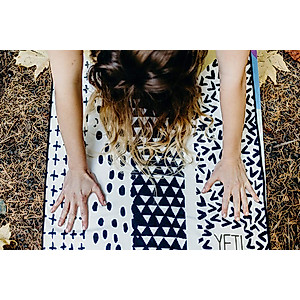 YETI YOGA - The Diamond Yoga Towel, Lightweight Slip-Free Yoga Mat Towel, 100% Microfiber