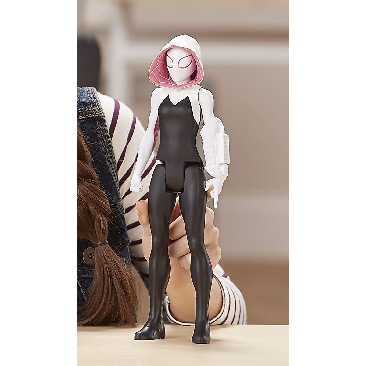 TheAvengers Titan Hero Series Spider Gwen 12-inch Action Figure 4332/2324C