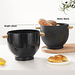 Metal Colander with Wood Handle, Powder Coated Steel Large Kitchen Strainer Stable Base (5.5 quart, MatteBlack)